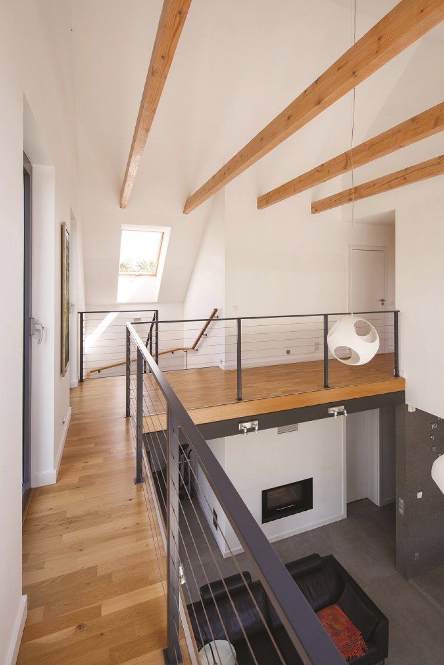 Visoko potkrovlje sa galerijom